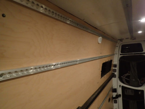 Smooth Rail Vs. L Track - Roost Vans